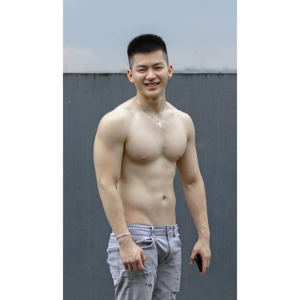 Edward Candra นายแบบวัยรุ่น หล่อตี๋ งานดี ขาวออร่า ตุง แน่น โดนใจสาว ๆ