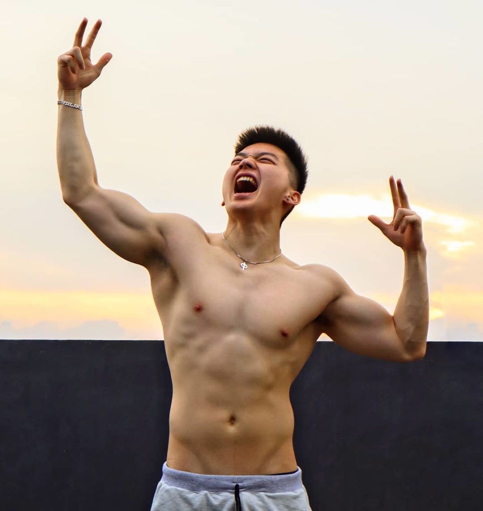 Edward Candra นายแบบวัยรุ่น หล่อตี๋ งานดี ขาวออร่า ตุง แน่น โดนใจสาว ๆ