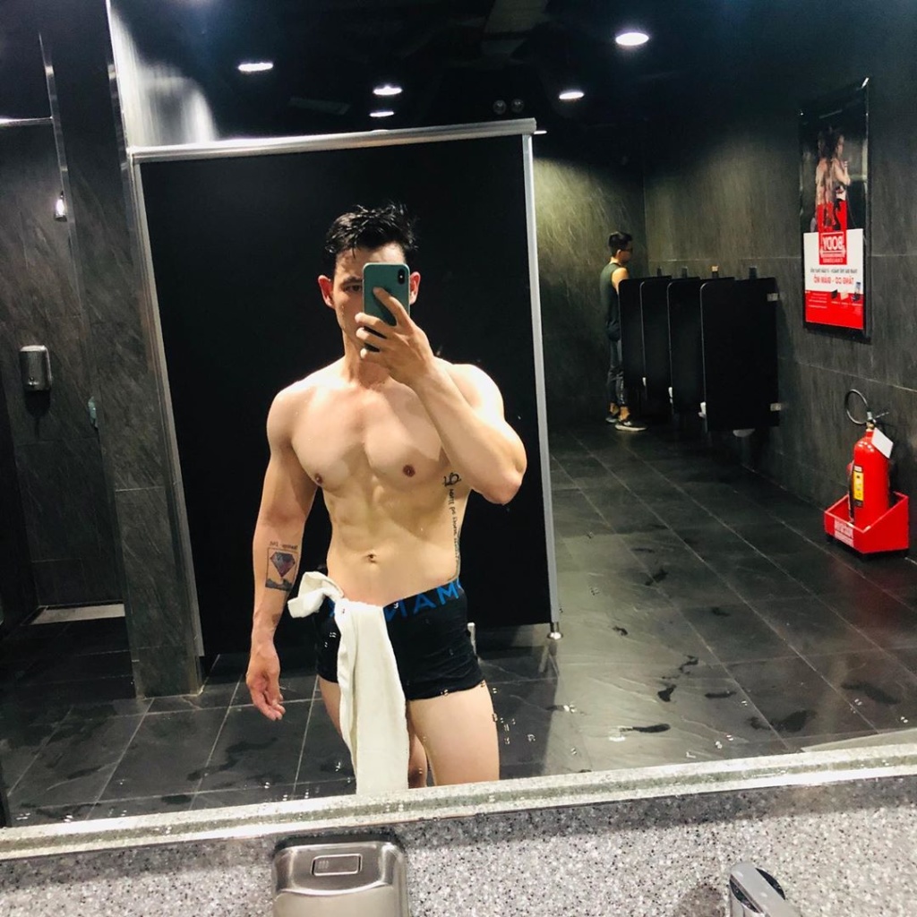 nick duong นายแบบเซ็กซี่ หล่อขาวตี๋ใส ซิกแพ็คแน่น พร้อมงานถ่ายแบบโดนใจ