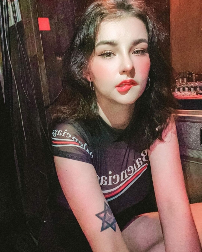 เจสซี่ วาร์ด พริตตี้ นางแบบ หุ่นเด็ด เน็ตไอดอลลูกครึ่งหัวใจไทย น่ารัก ...