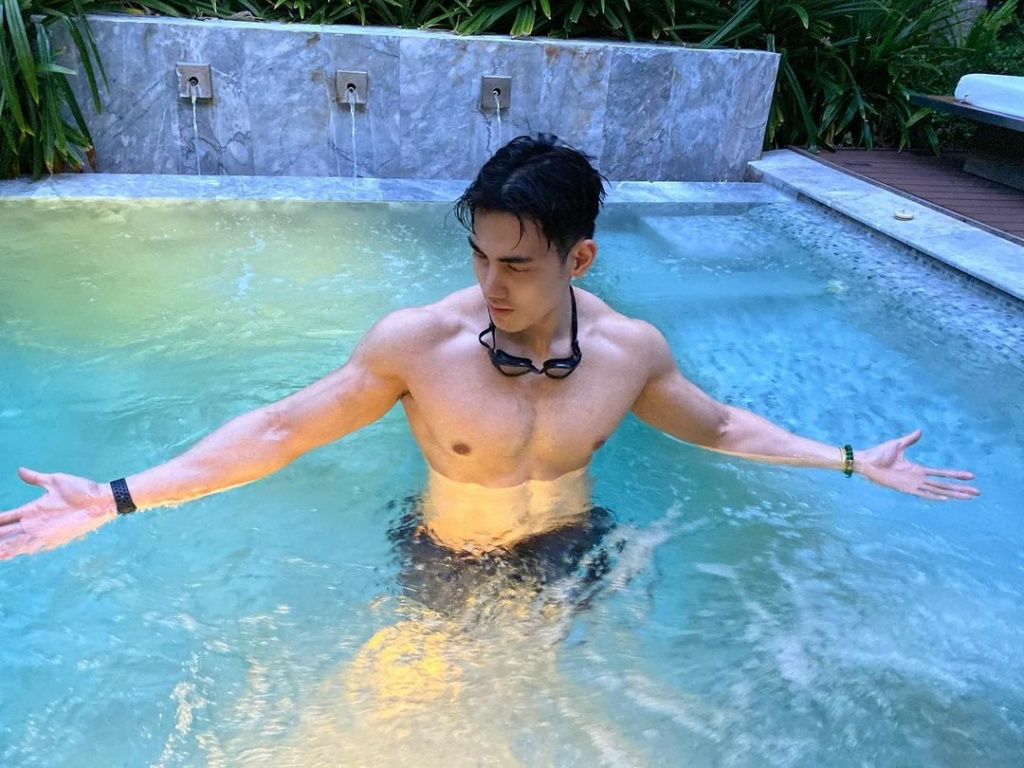 เบญ Benya Tongtoe นายแบบนู๊ดหุ่นแซ่บ พร้อมงานถายแบบสุดฟินโดนใจ