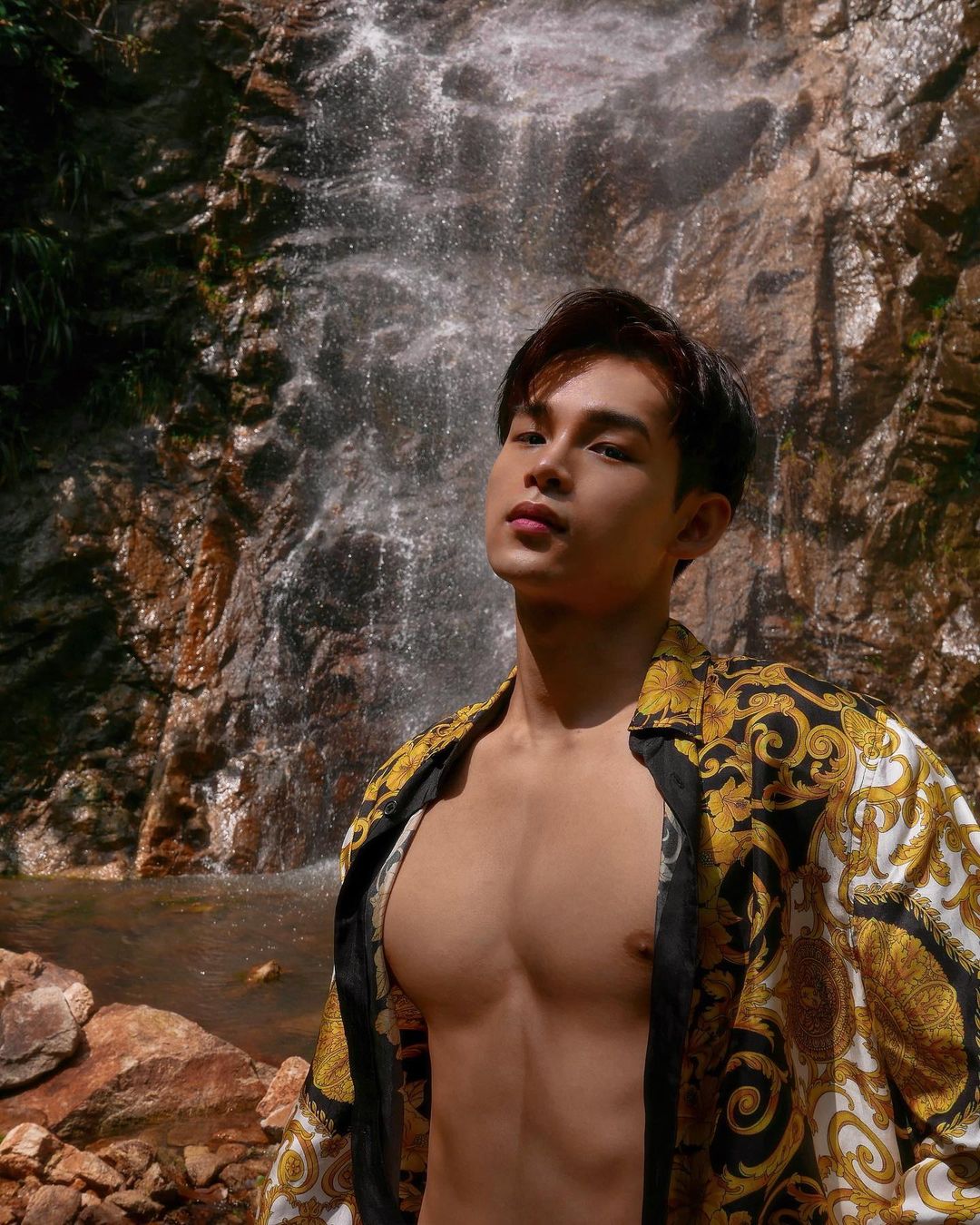 Kelv Teoh จากวัยรุ่นหน้าใส งานดีชวนฟินสู่ นายแบบของใหญ่ชวนอ็อก