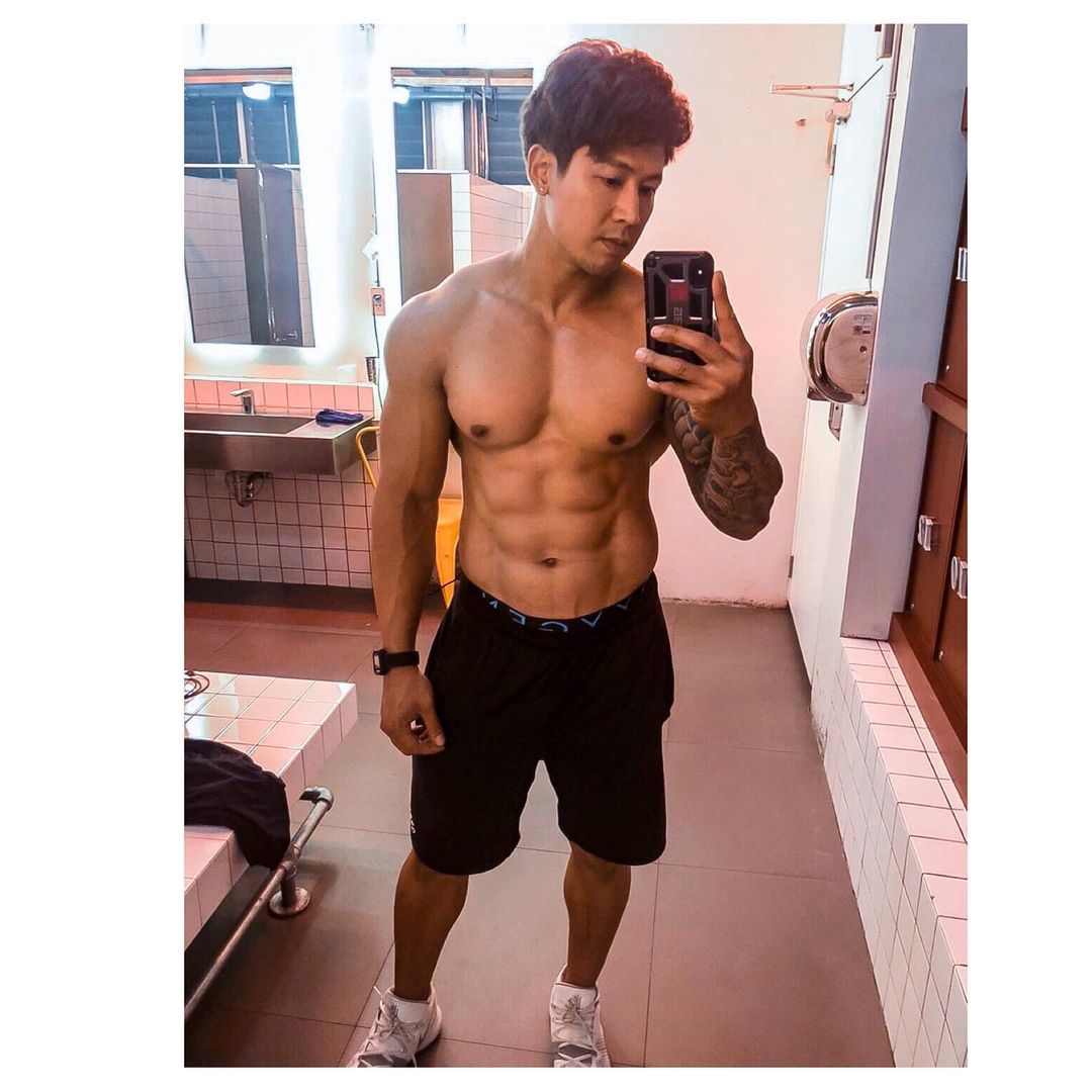 โน็ต ชยุต นายแบบหล่อเซ็กซี่ หุ่นดีเบอร์ต้น ๆ ของไทย หน้าใส ซิกแพคแน่น